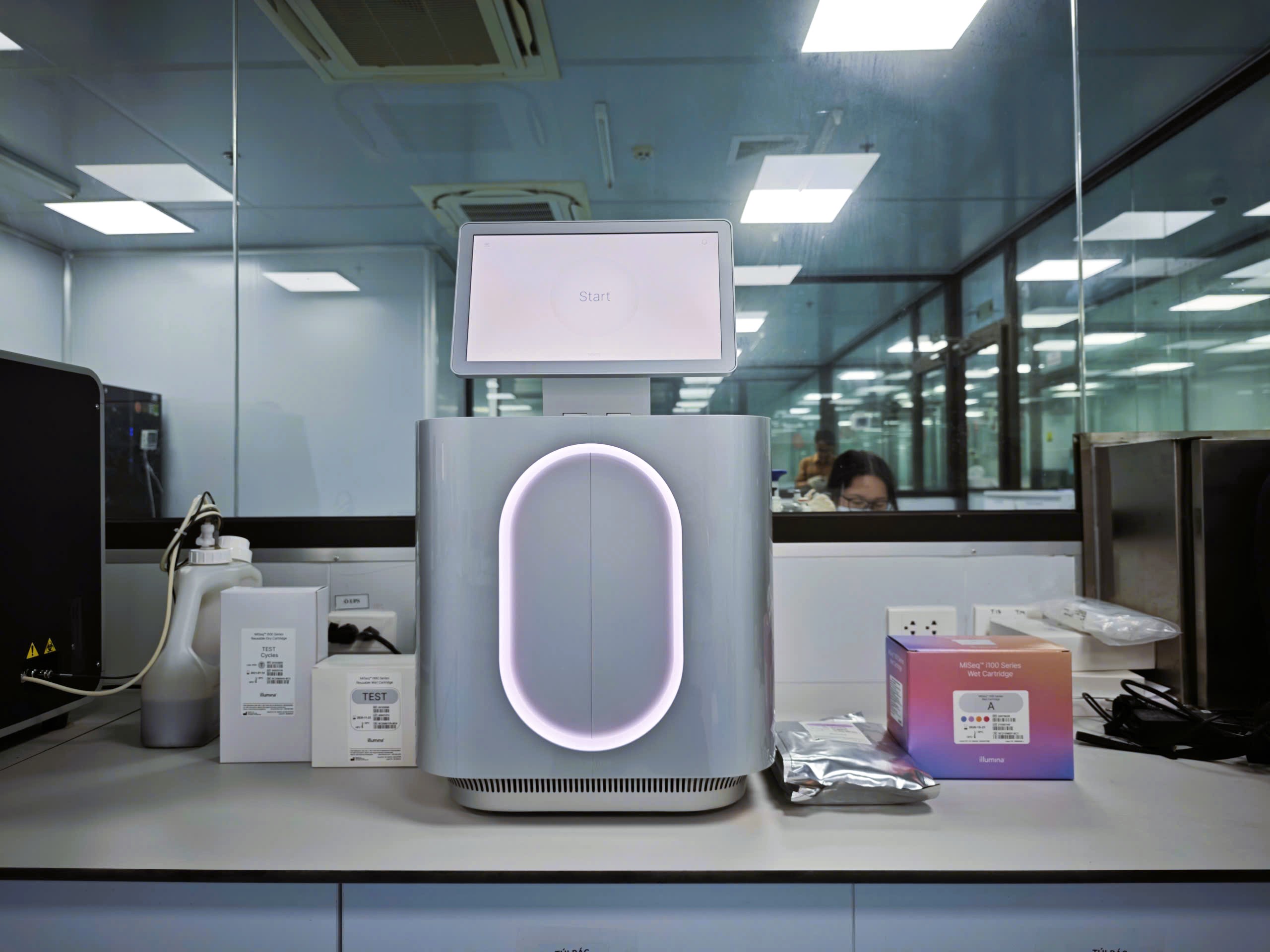 MITALAB INSTALLS THE FIRST MiSeq i100 Plus NEXT-GENERATION SEQUENCING ...